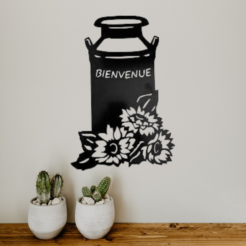 DECORATION MURALE en METAL. Motif: POT de LAIT
